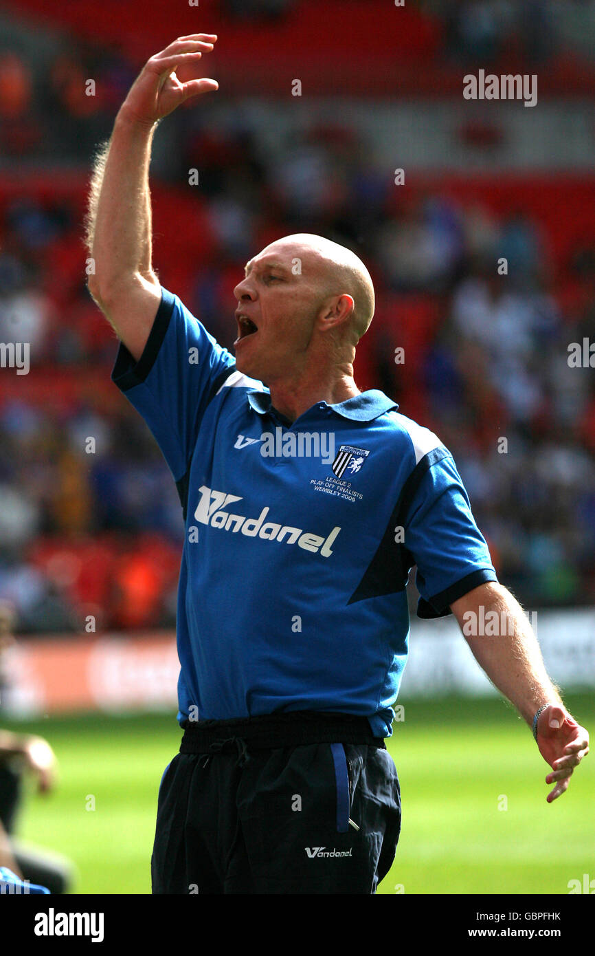 Gillingham manager mark stimson celebrates at the final whistle hi-res ...