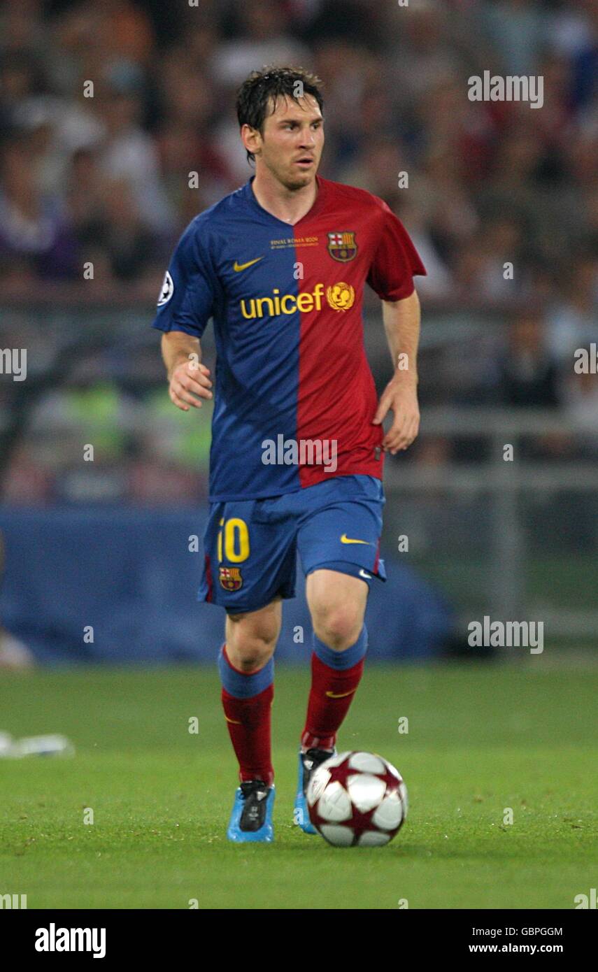 Leo messi 2009 hi-res stock photography and images - Alamy