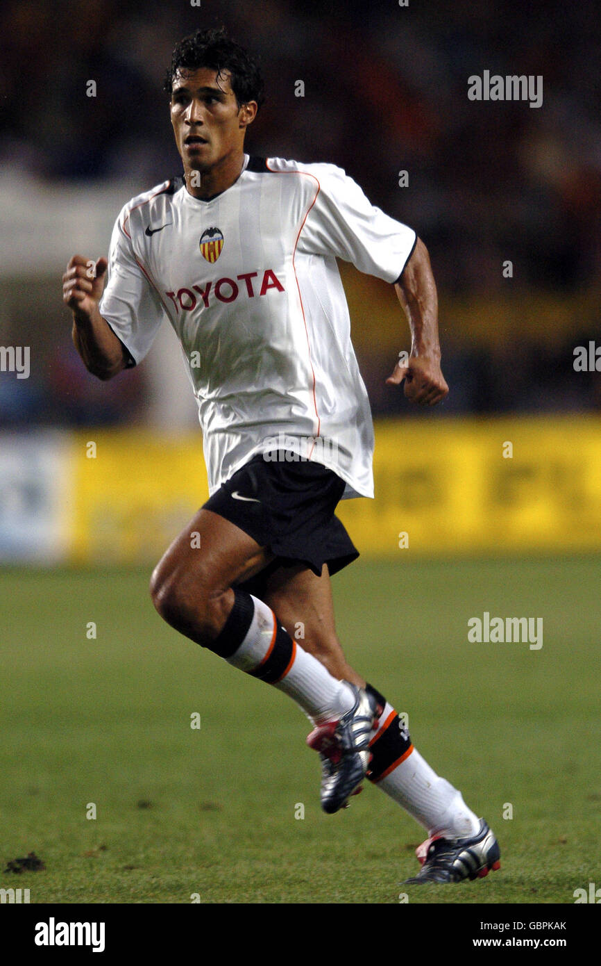Soccer - UEFA Super Cup - FC Porto v Valencia. Bernardo Corradi ...
