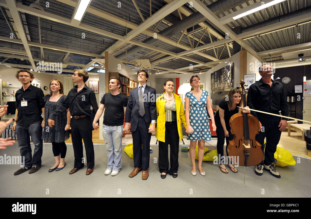 The cast of Mammoth Music Theatre take a curtain call after performing ...