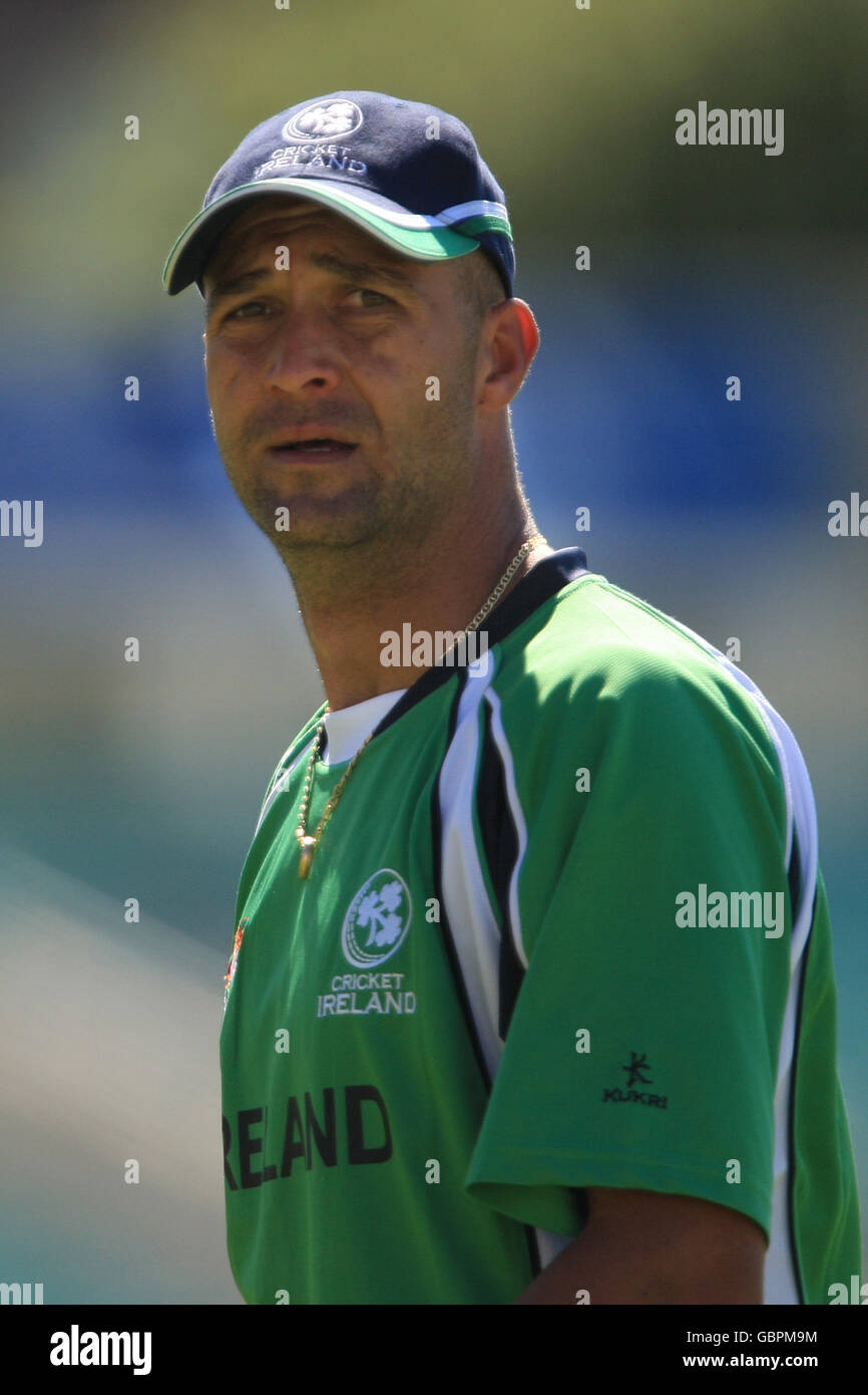 Andre botha cricket hi-res stock photography and images - Alamy