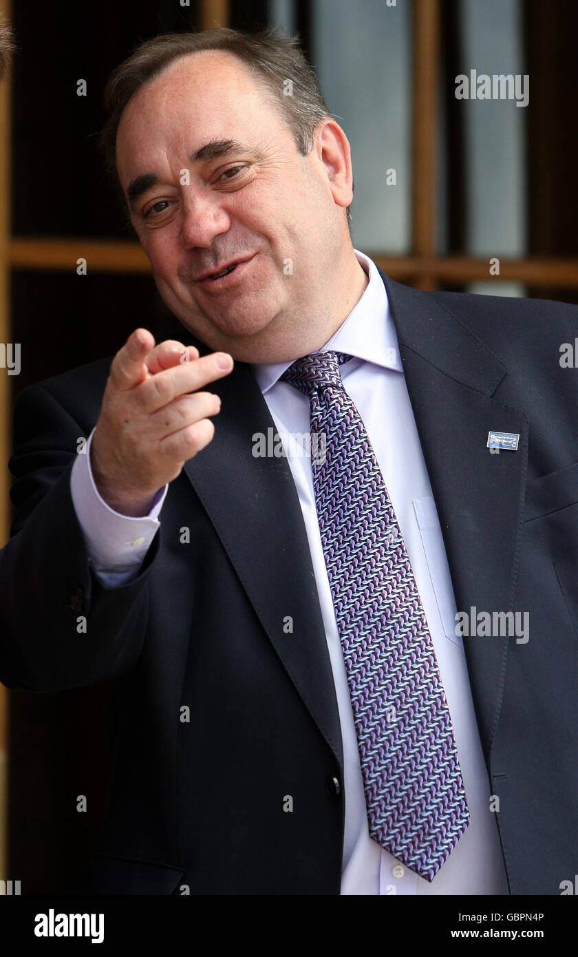 Robert burns to appear on coke bottles hi-res stock photography and ...