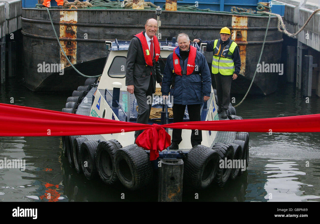 Tony lock hi-res stock photography and images - Alamy