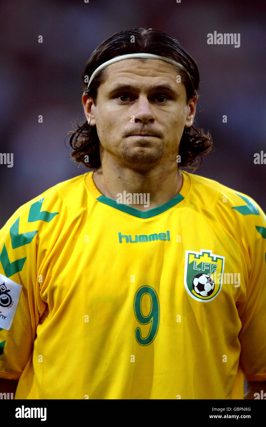 Soccer - FIFA World Cup 2006 Qualifier - Group Seven - Belgium v ...