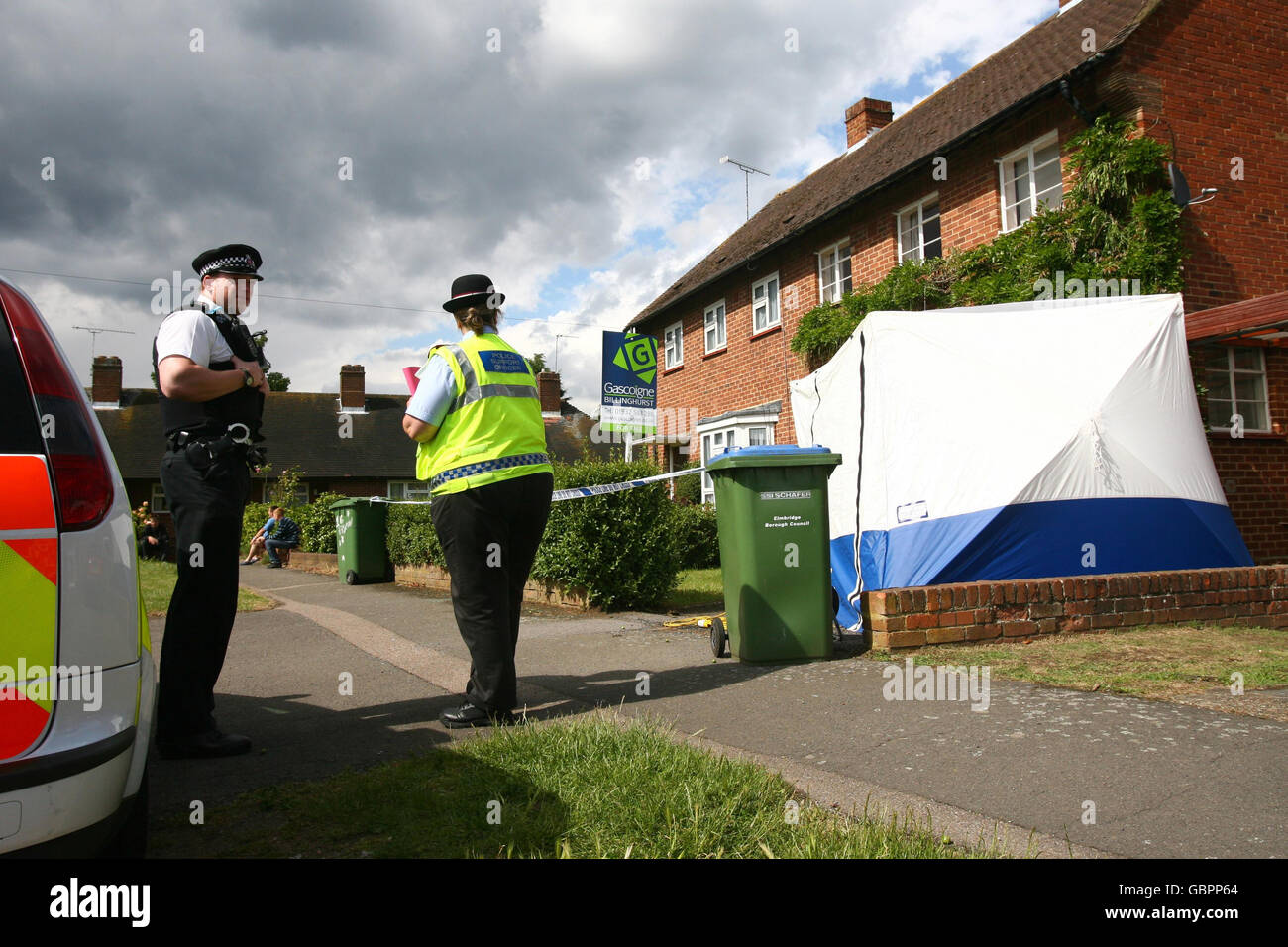 Police Launch Murder Inquiry Body Found In Surrey Wheelie Bin Hi Res