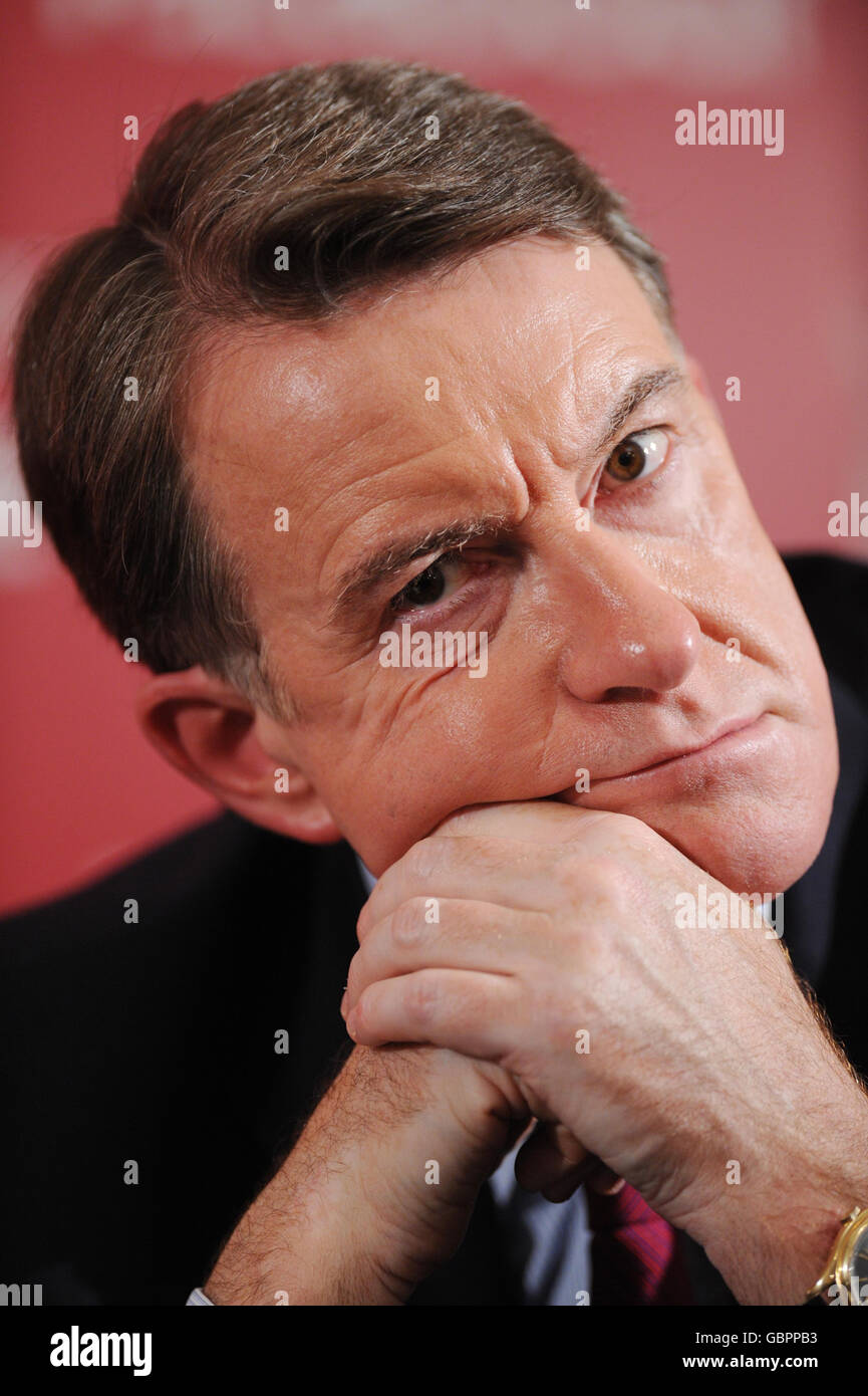 Politics head head shot peter mandelson hi-res stock photography and ...