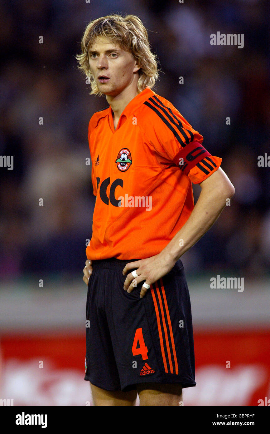 Club brugge v shakhtar donetsk anatoliy tymoshchuk hi-res stock ...