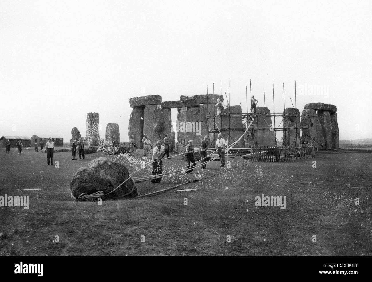 Landmarks - Stonehenge Repair - 1959 Stock Photo - Alamy
