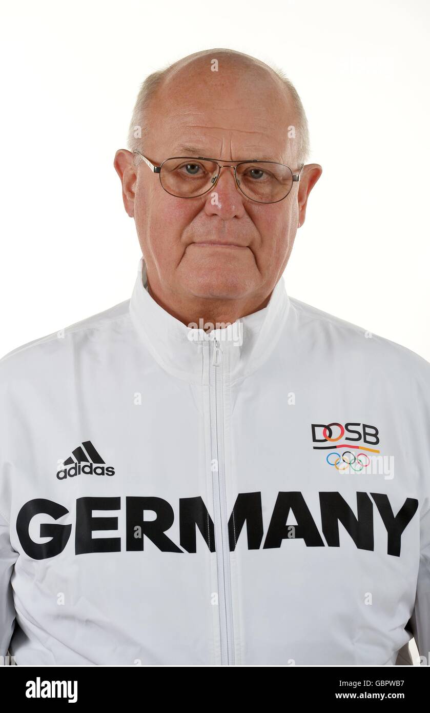 Hannover, Germany. 06th July, 2016. Heinz-Helmut Fischer poses at a ...