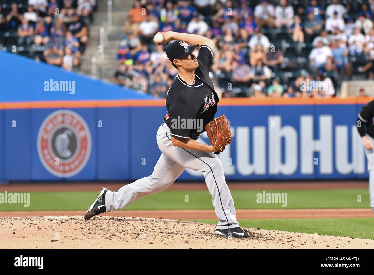Flushing, New York, USA. 5th July, 2016. Wei-Yin Chen (Marlins) MLB ...
