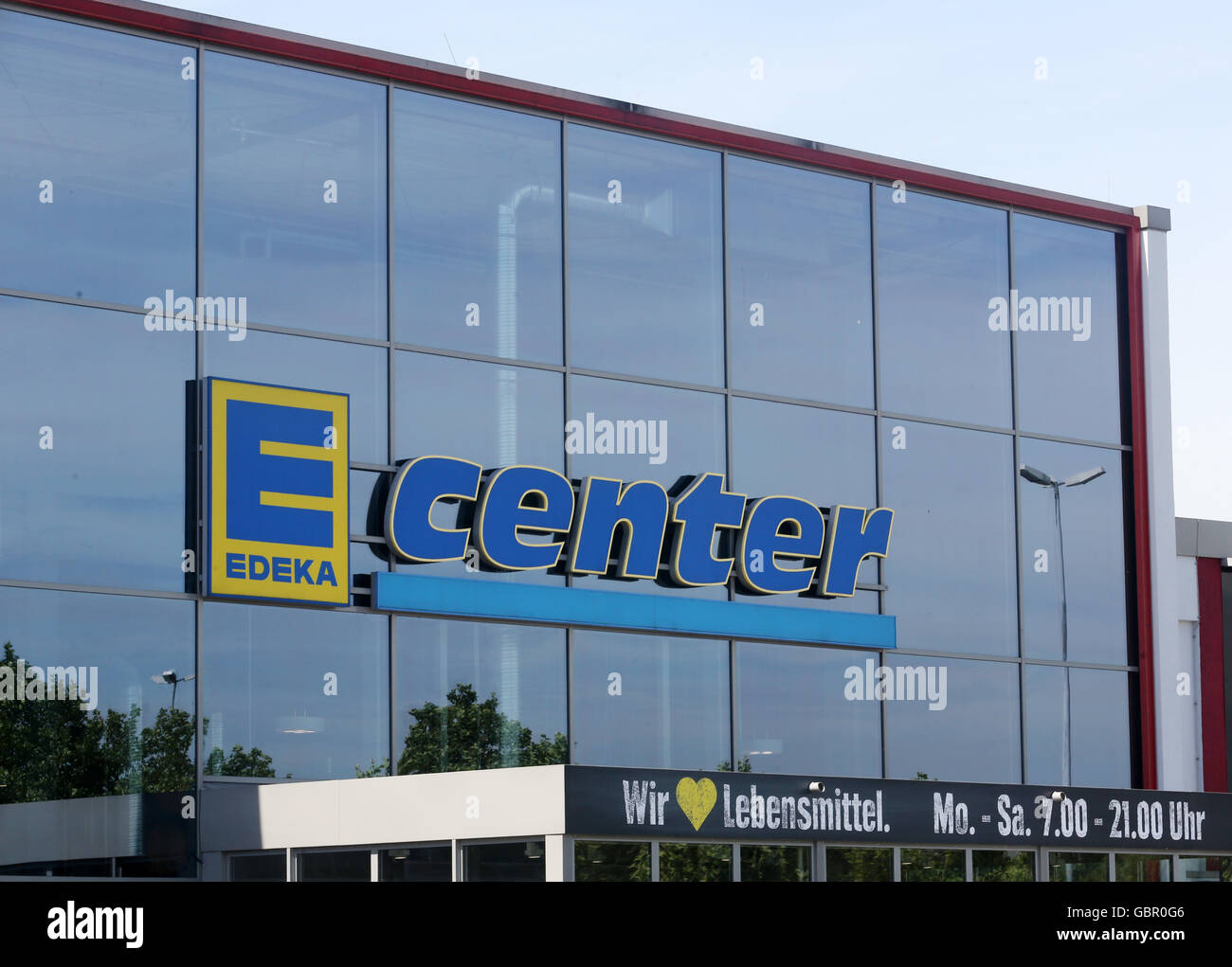 Muelheim, Germany. 07th July, 2016. An Edeka supermarket branch in ...