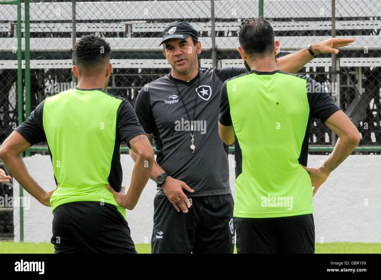 Coach Ricardo Gomes, during Botafogo training, held at the Arena ...