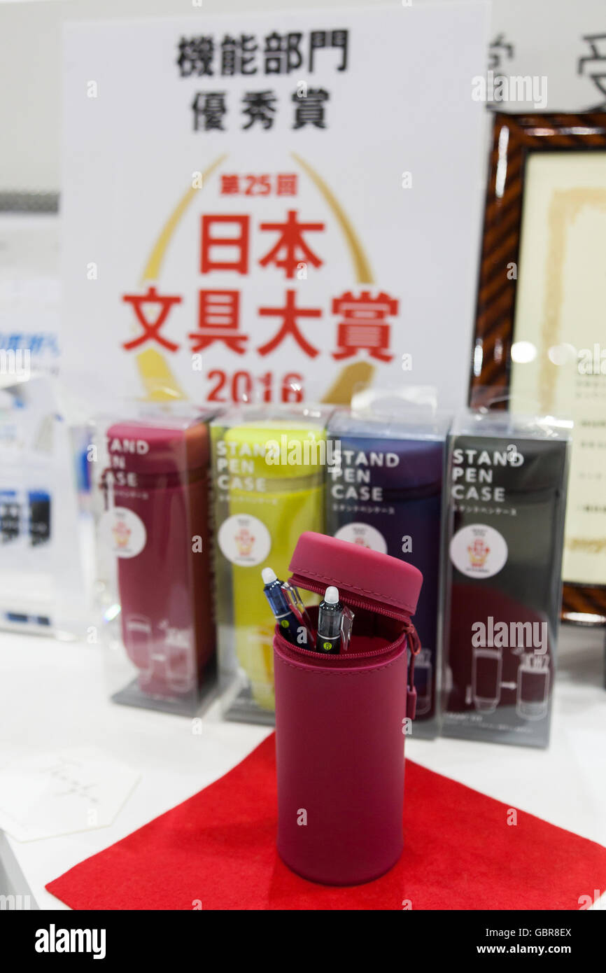 Lihit lab incs product stand hi-res stock photography and images - Alamy