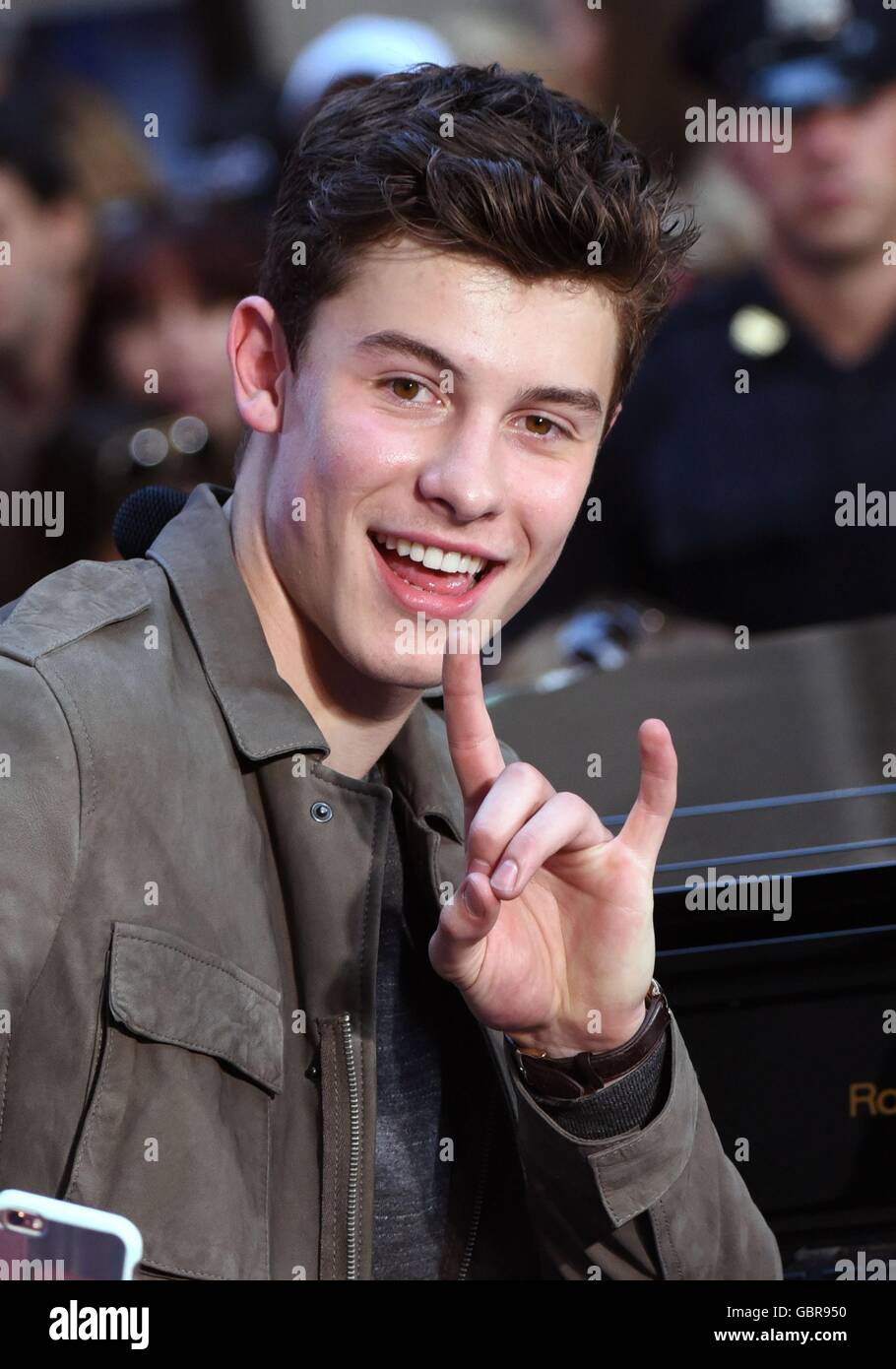 New York, NY, USA. 8th July, 2016. Shawn Mendes on stage for NBC Today ...