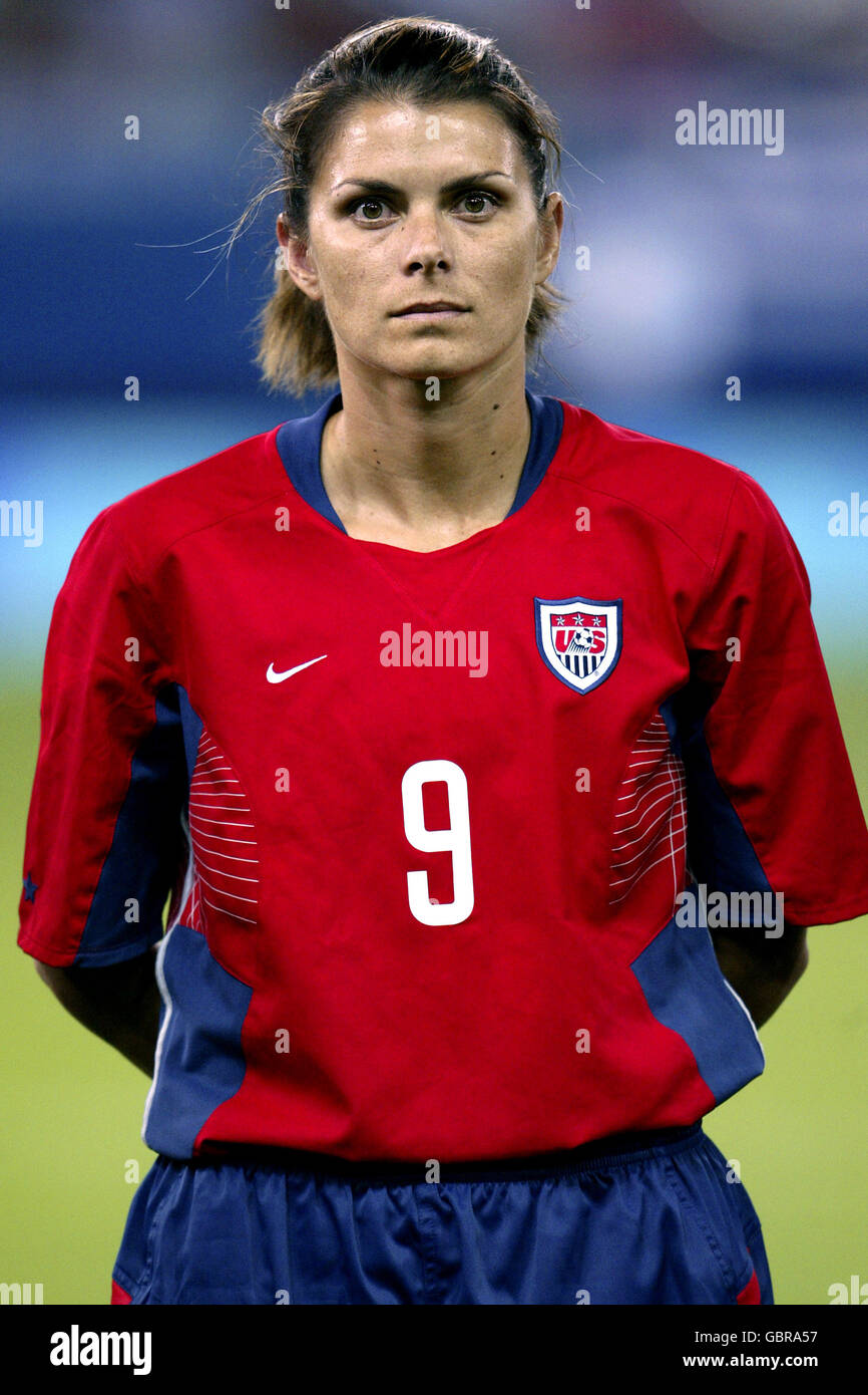 Mia Hamm Olympics High Resolution Stock Photography and Images - Alamy