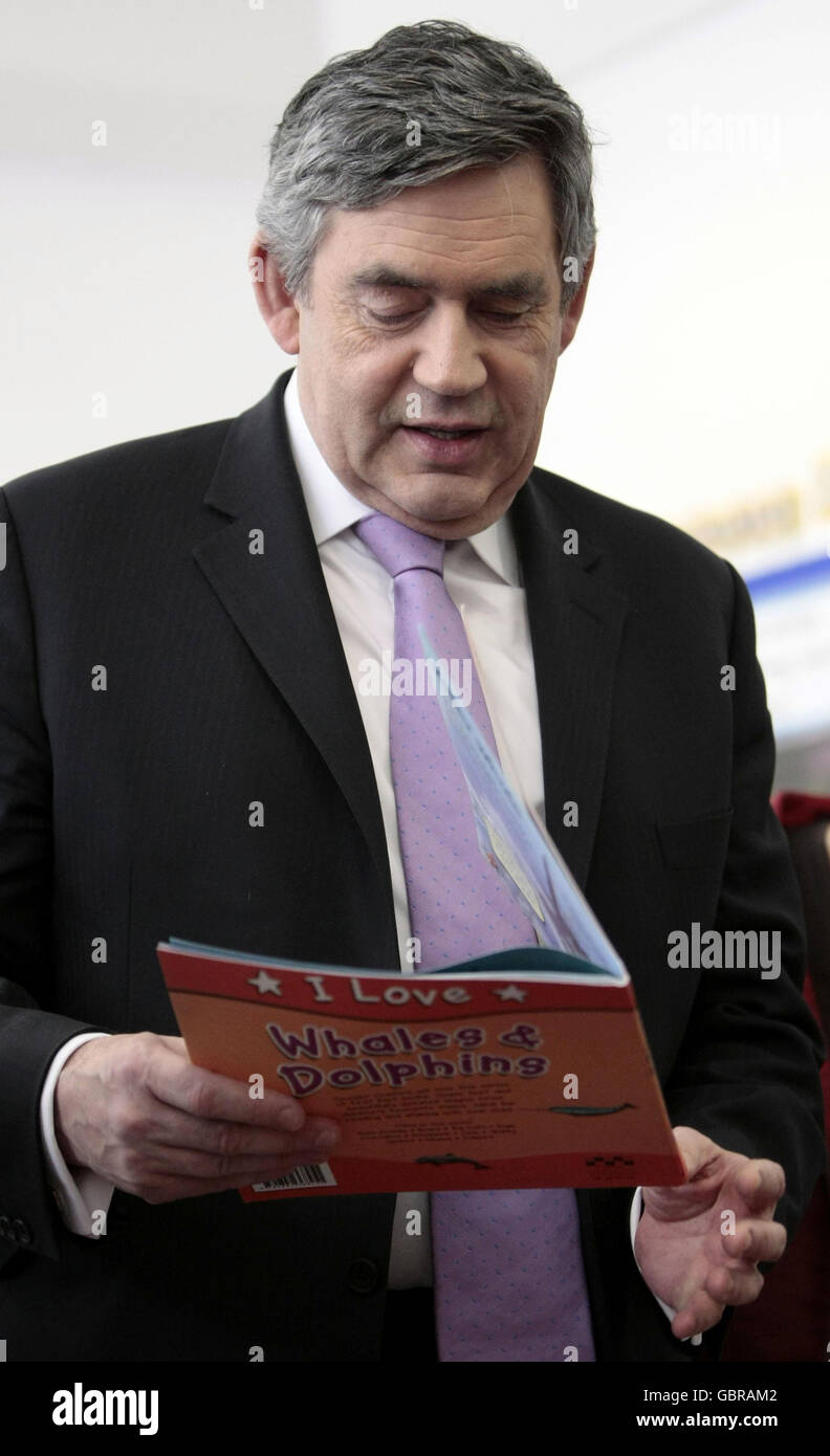 Gordon brown visits reading hi-res stock photography and images - Alamy