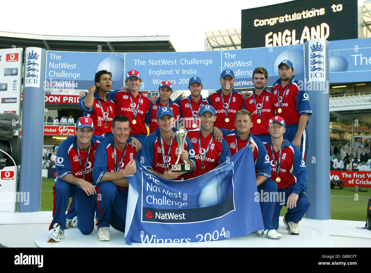 England's team celebrate winning the Natwest Challenge Trophy Stock ...