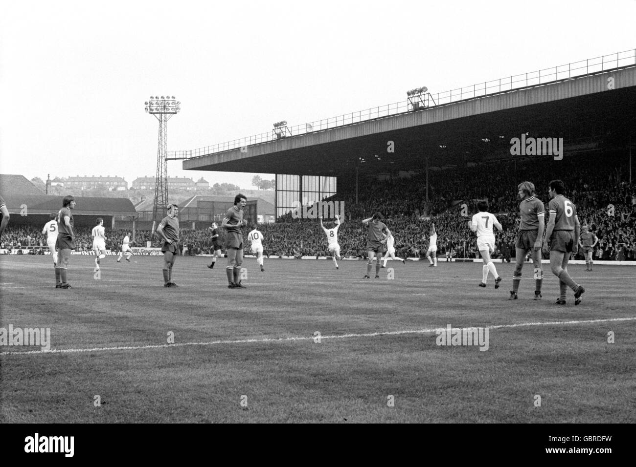 Leeds fairs cup hi-res stock photography and images - Alamy