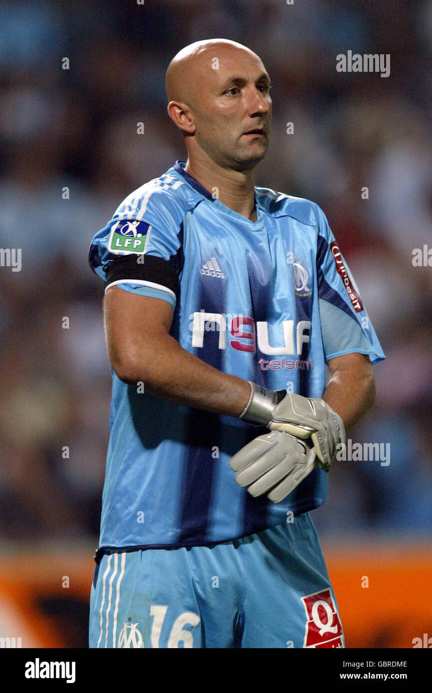 Metz goalkeeper hi-res stock photography and images - Alamy