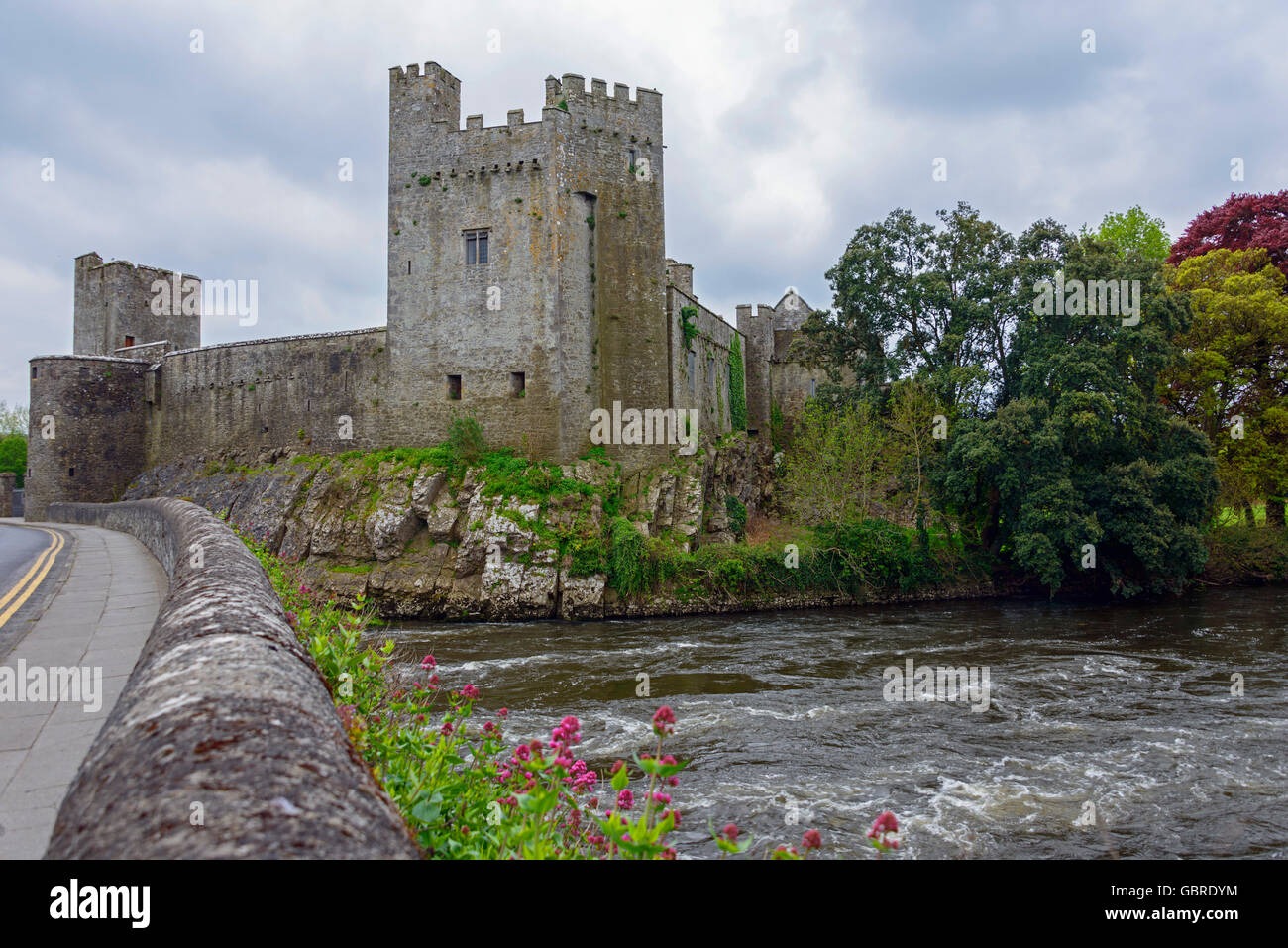Caher river hi-res stock photography and images - Alamy