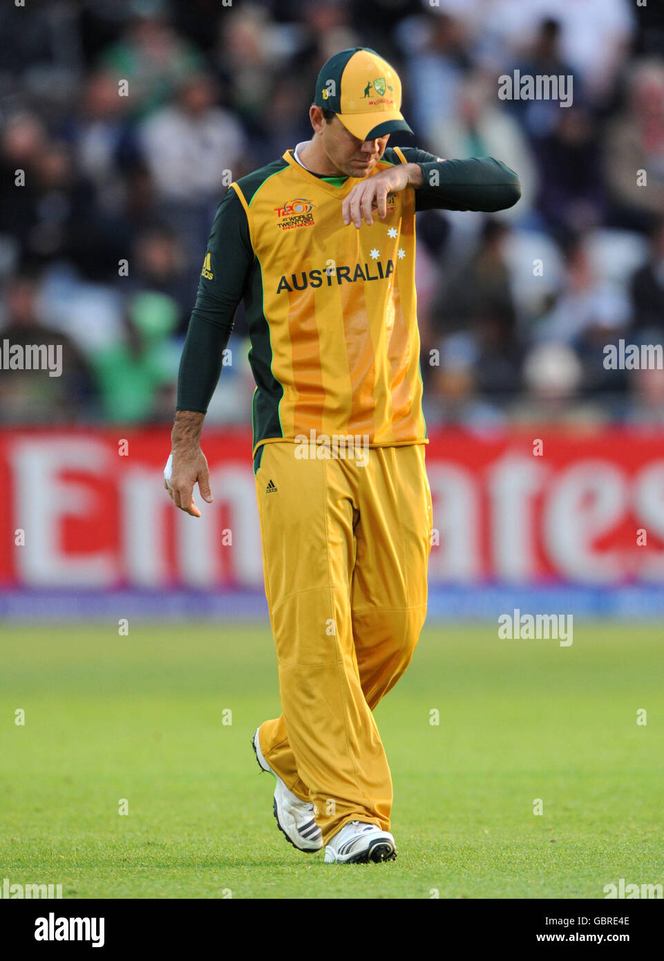 Australia's Captain Ricky Ponting heading for defeat against Sri Lanka ...