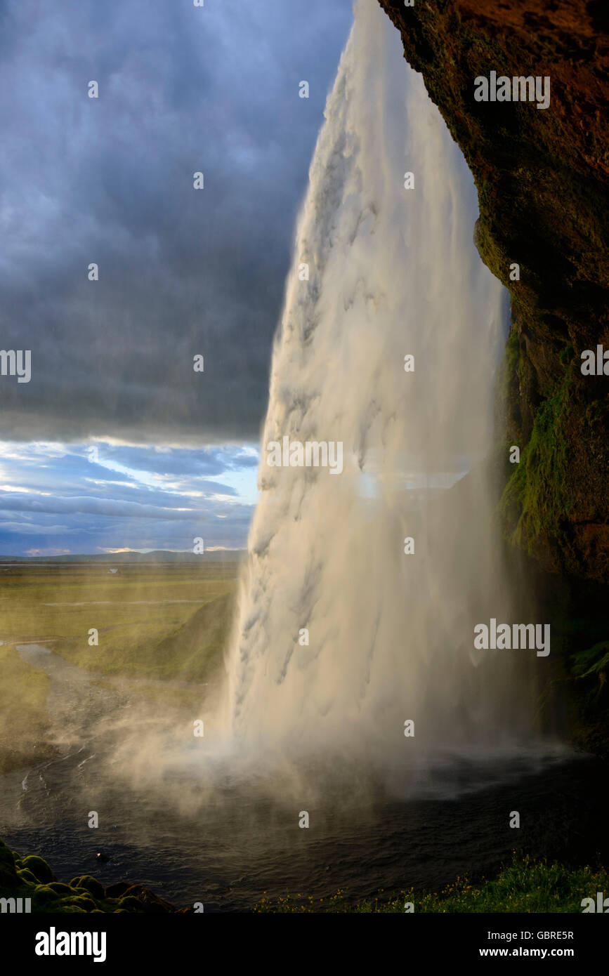 Waterfall Seljalandsfoss, river Seljalandsa, Iceland Stock Photo - Alamy