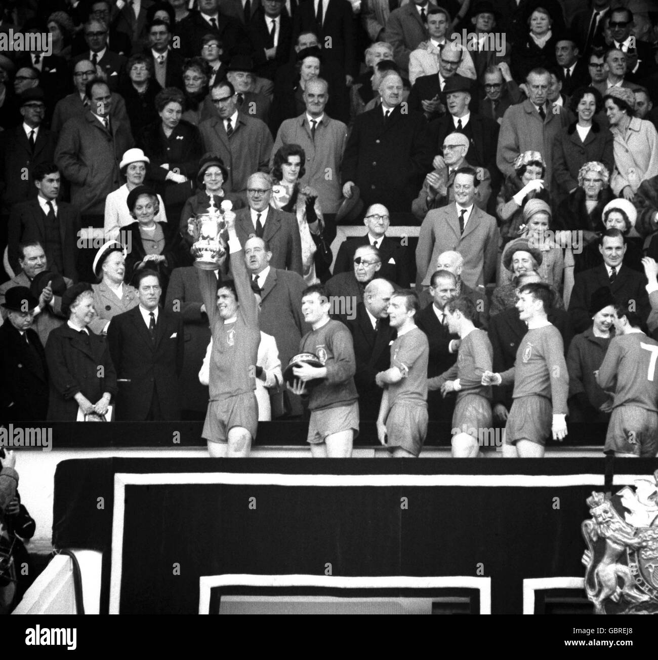 Ron yeats of liverpool Black and White Stock Photos & Images - Alamy