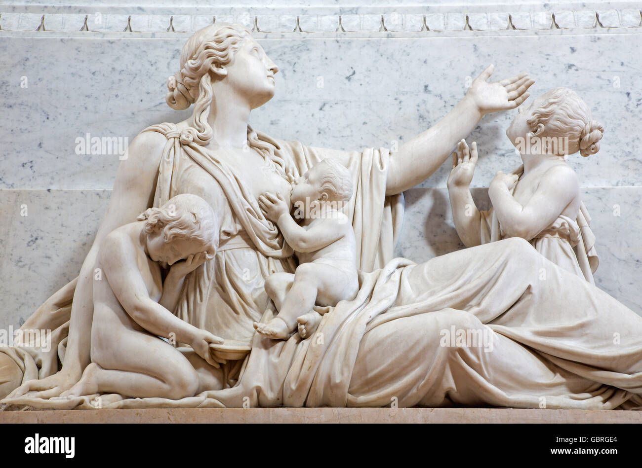 Italy ancient statue hi-res stock photography and images - Alamy