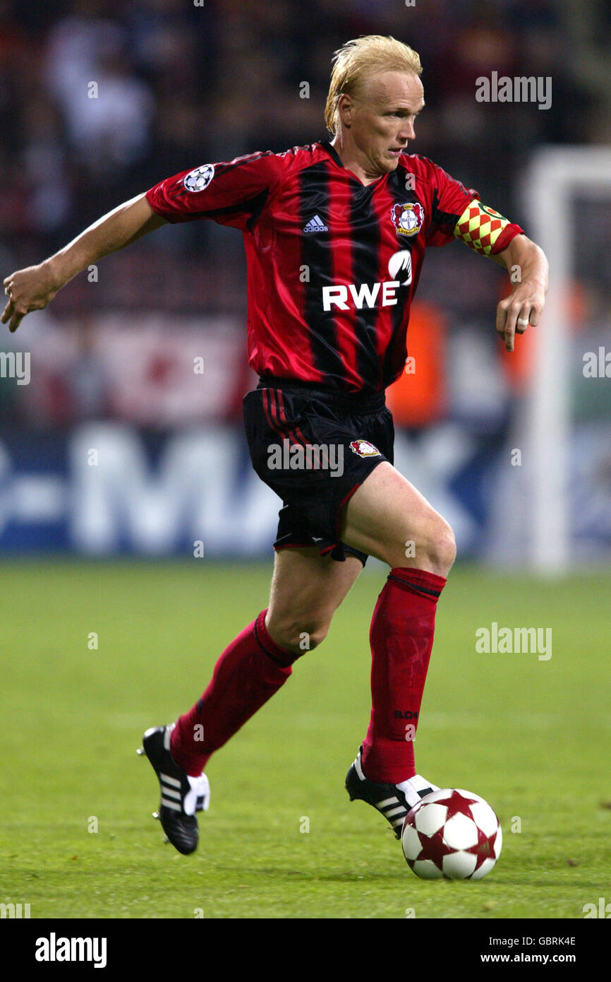 Real madrid v bayer leverkusen carsten ramelow hi-res stock photography ...
