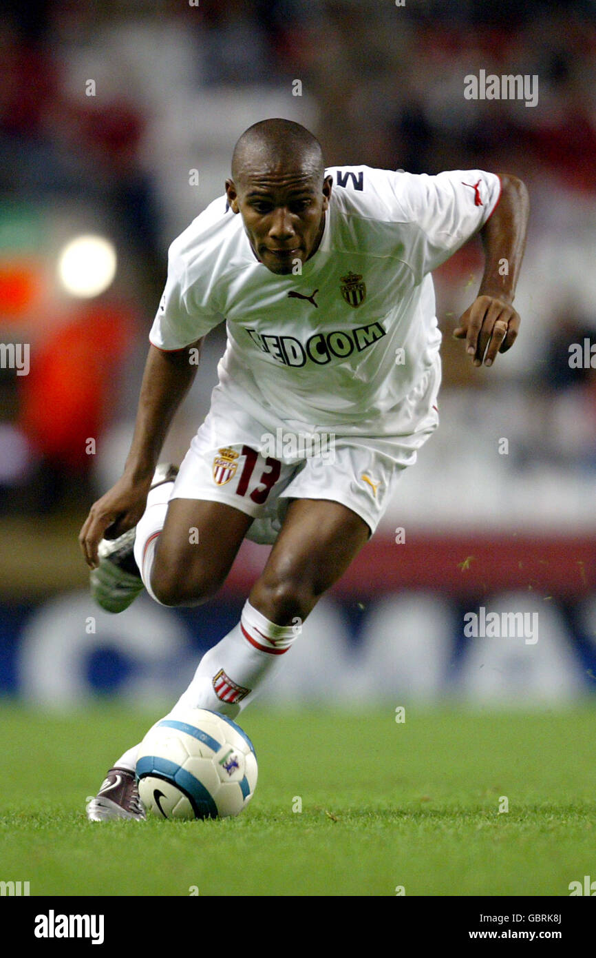Douglas maicon hi-res stock photography and images - Alamy