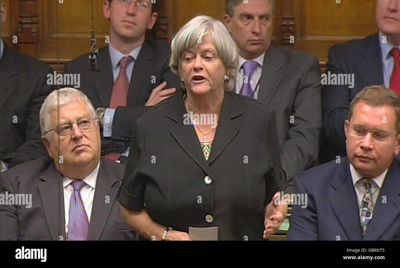 Female Mps House Of Commons High Resolution Stock Photography and ...