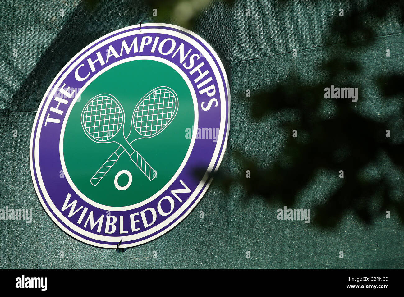 Wimbledon signage at the all england lawn tennis croquet club hi-res ...