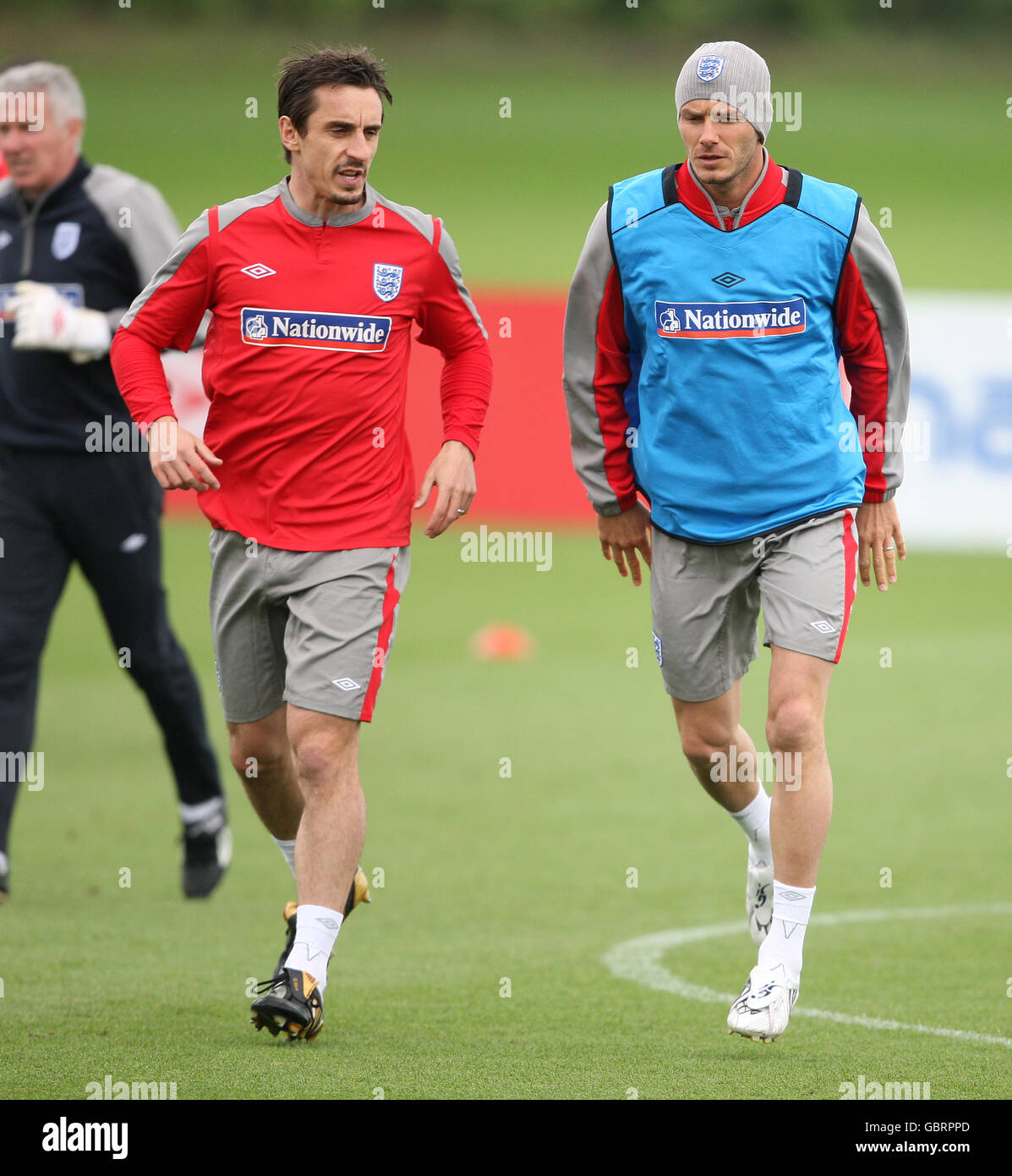 Gary neville and david beckham during training hi-res stock photography ...