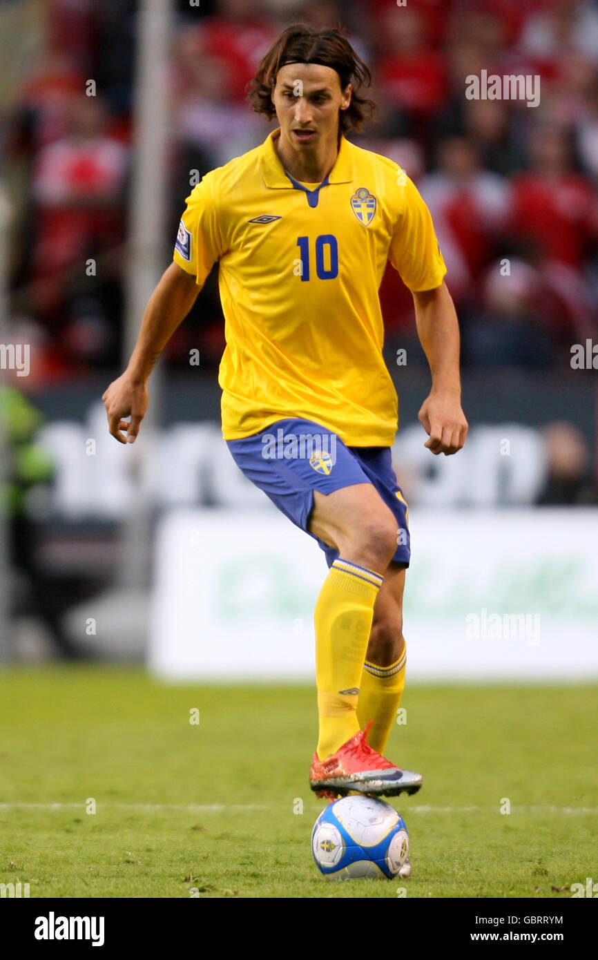 Ibrahimovic 2010 hi-res stock photography and images - Alamy