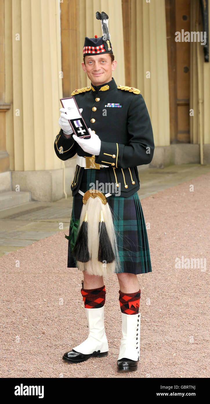 Major nicholas calder after he was awarded hi-res stock photography and ...