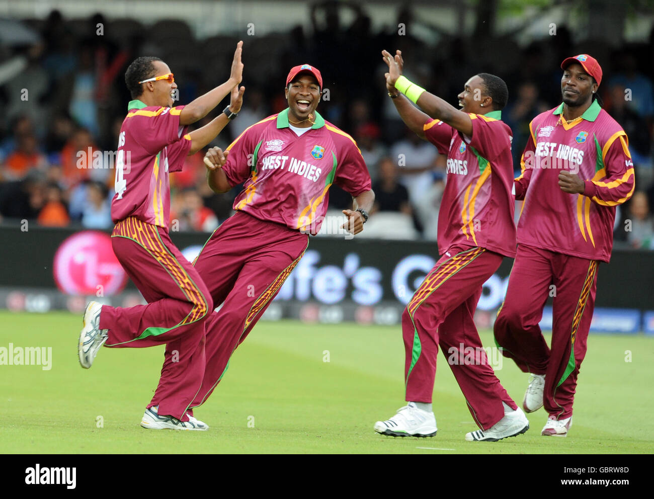 Cricket catcher hi-res stock photography and images - Alamy