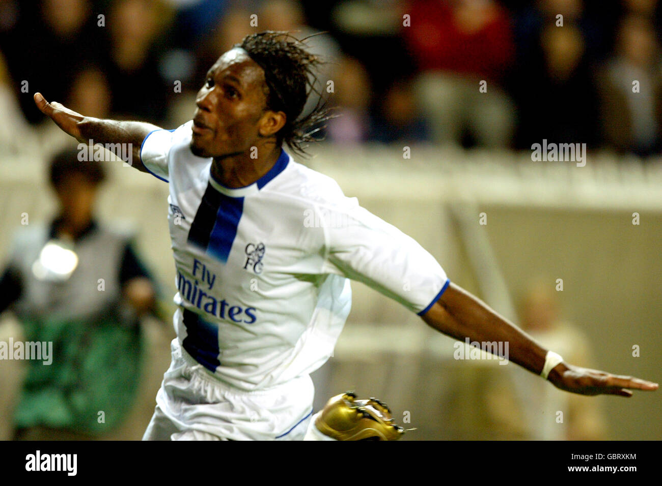 Didier drogba chelsea celebration hi-res stock photography and images ...