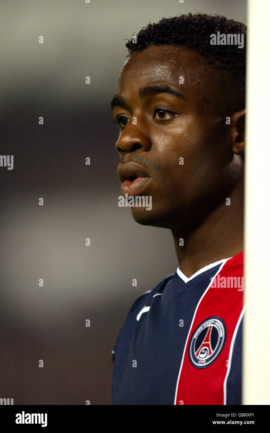 Paris saint germain v chelsea bartholomew ogbeche hi-res stock ...