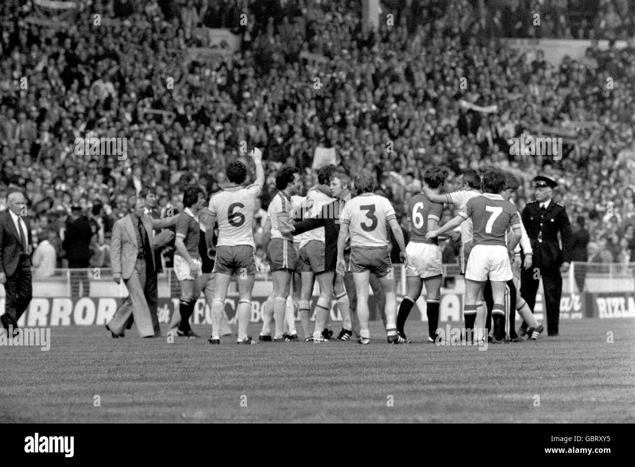 Tommy Docherty High Resolution Stock Photography and Images - Alamy