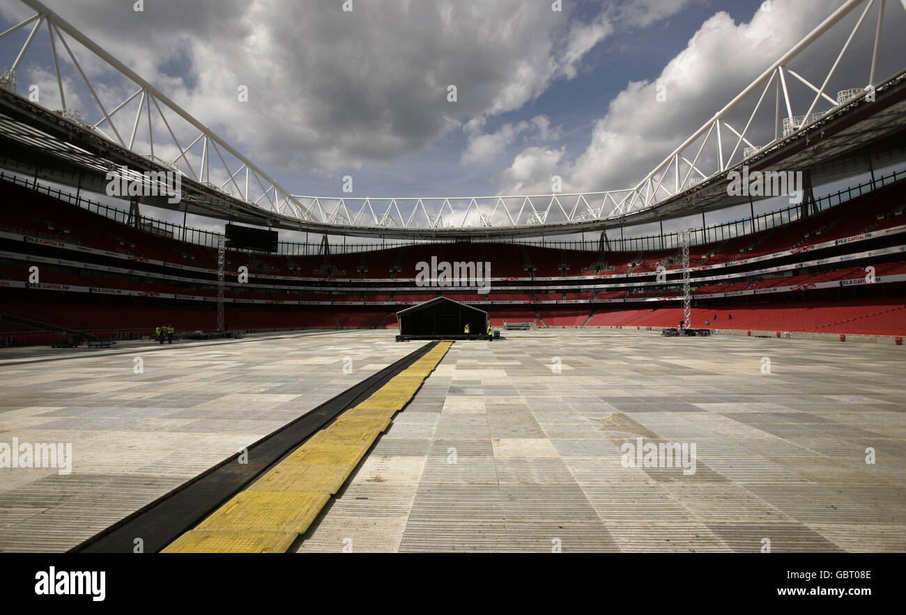 Capital 95.8 Summertime Ball 2009 - London Stock Photo - Alamy