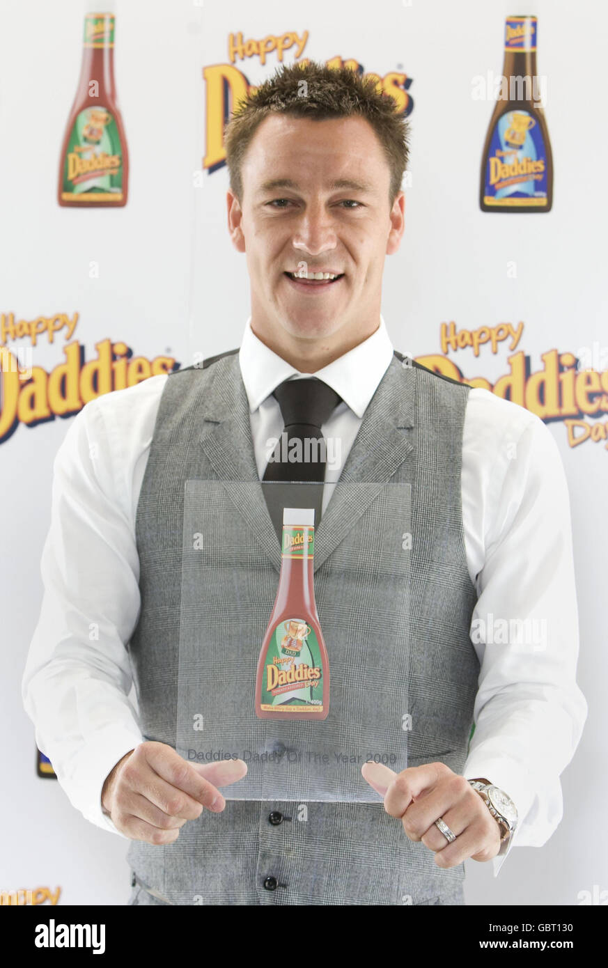 John Terry wins 'Dad of the Year' Stock Photo - Alamy