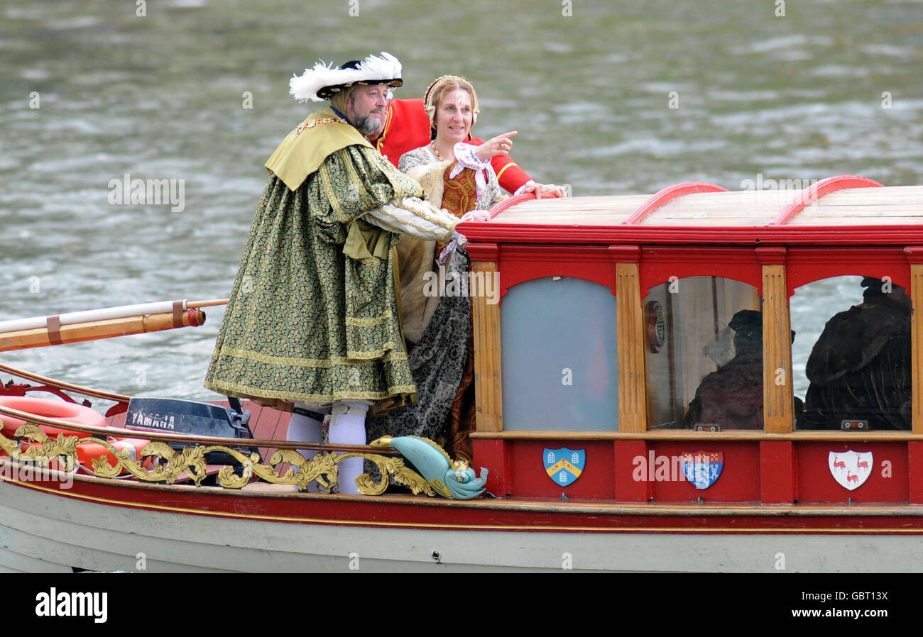Tudor river pageant Stock Photo - Alamy