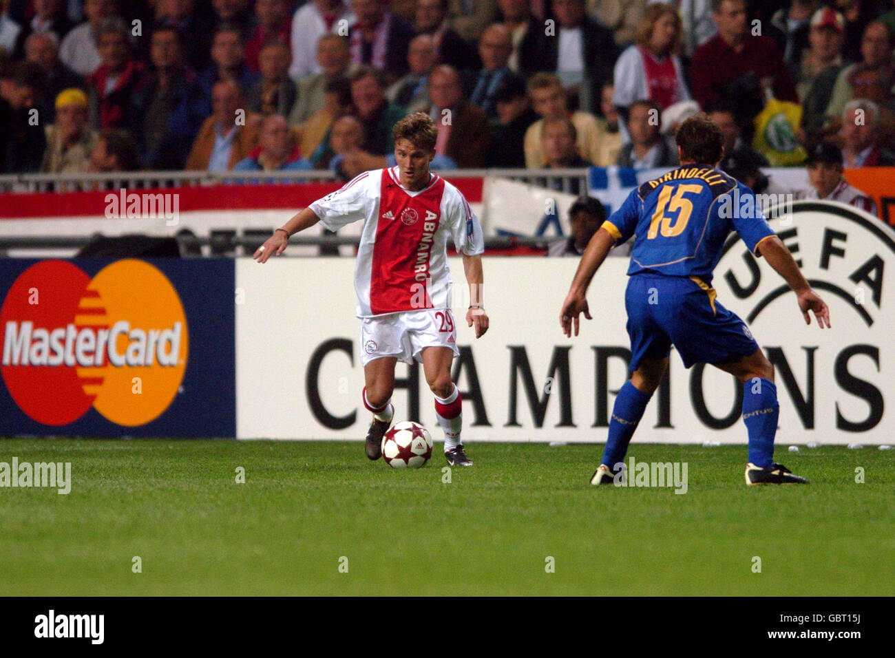 Ajax's Nicolae Mitea and Juventus' Alessandro Birindelli Stock Photo ...