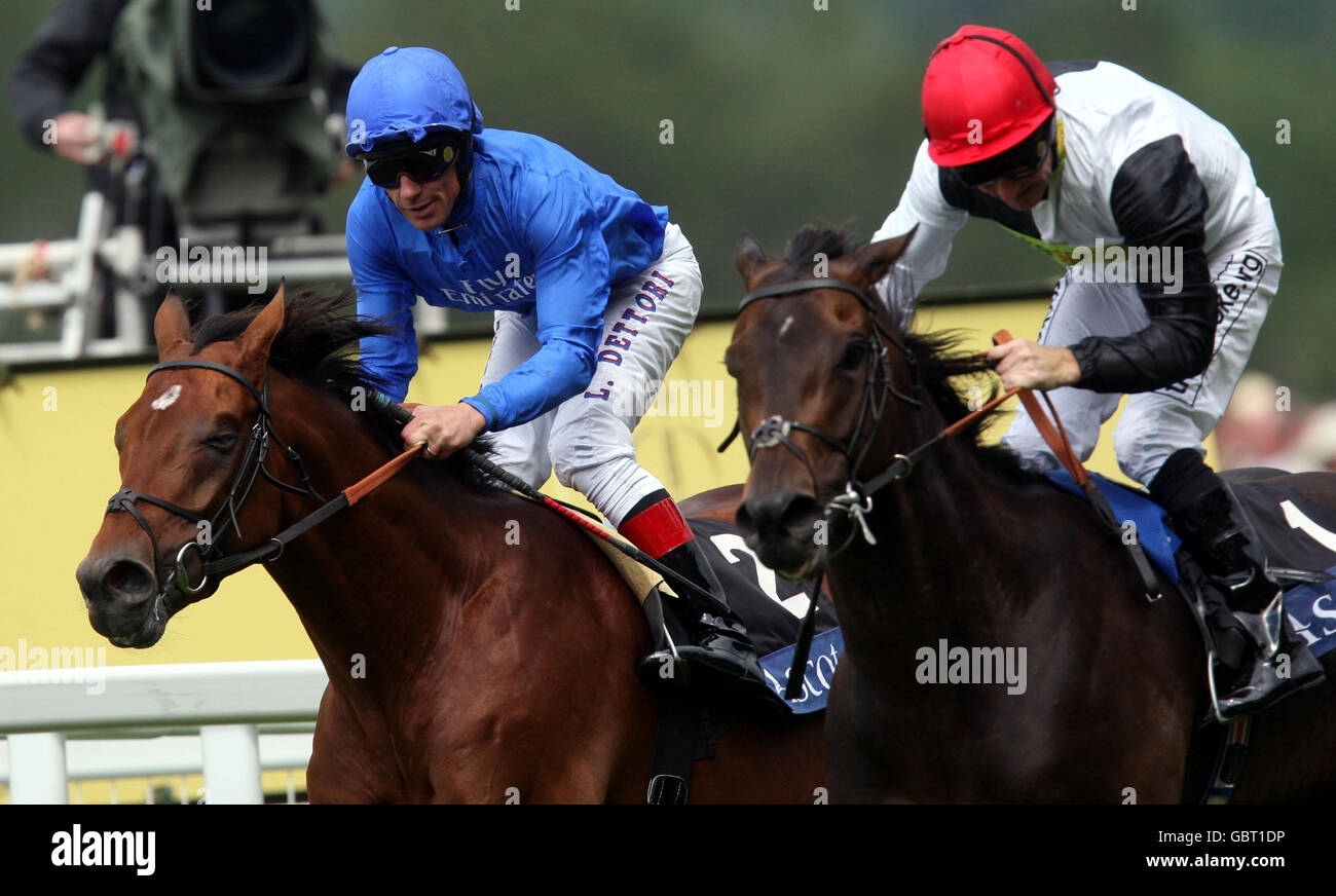 Bronze Cannon (right) ridden by Jimmy Fortune wins the Hardwicke Stakes ...