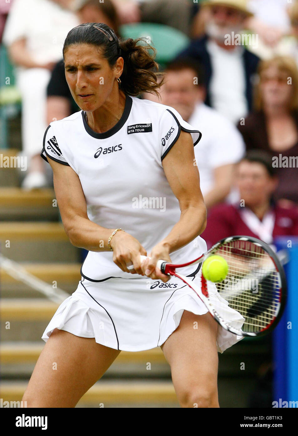 France's Virginie Razzano in action during her final match against ...