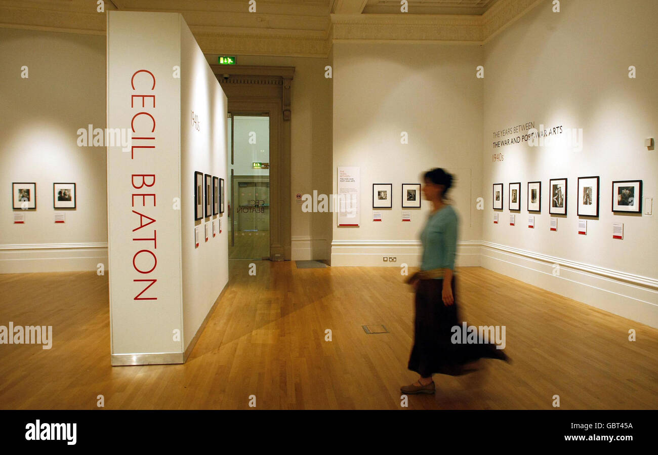 Cecil Beaton photography exhibition Stock Photo - Alamy