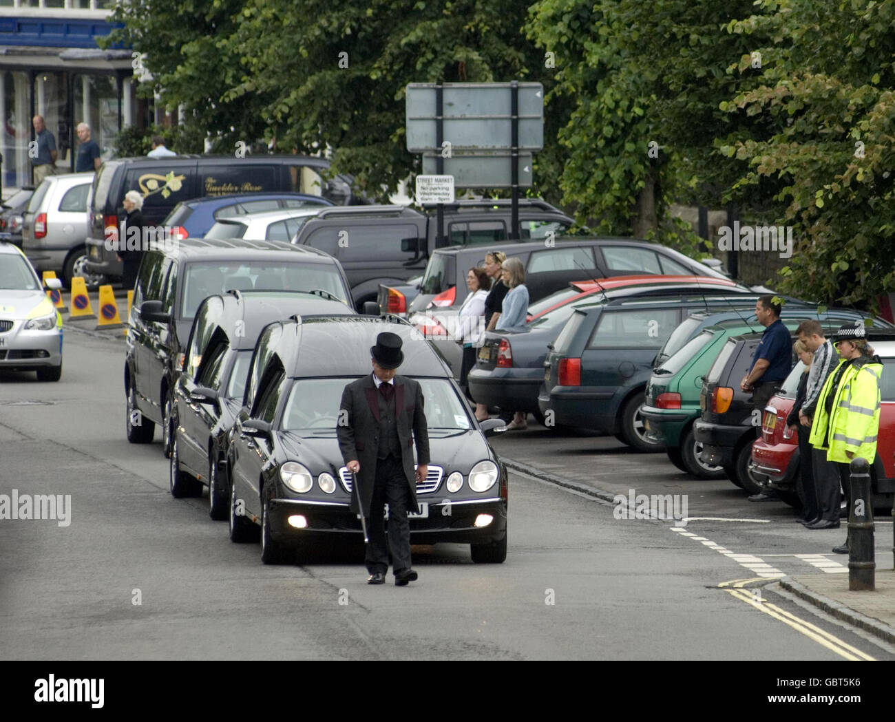 Refugee repatriation hi-res stock photography and images - Alamy