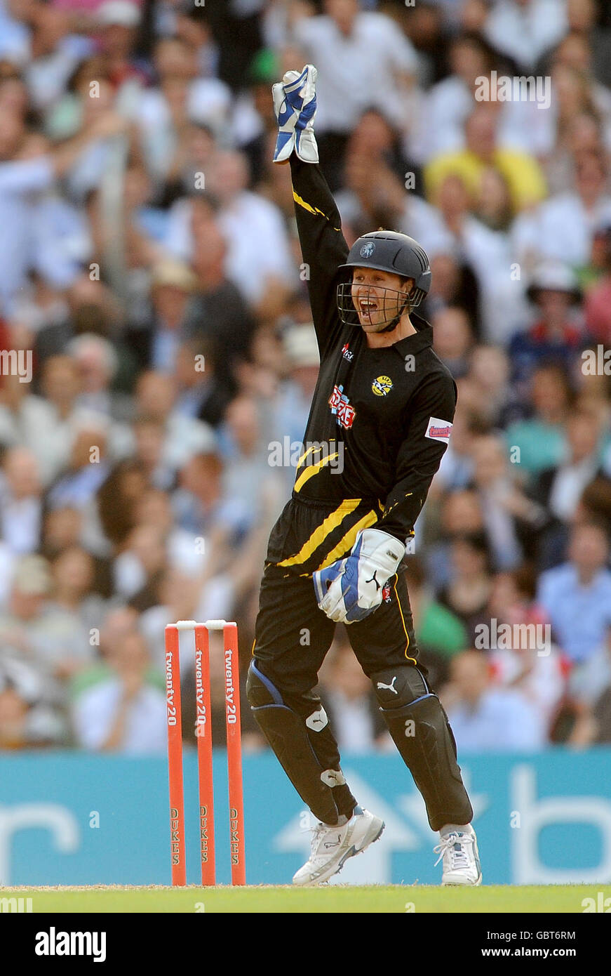 Geraint jones kent cricket hi-res stock photography and images - Alamy