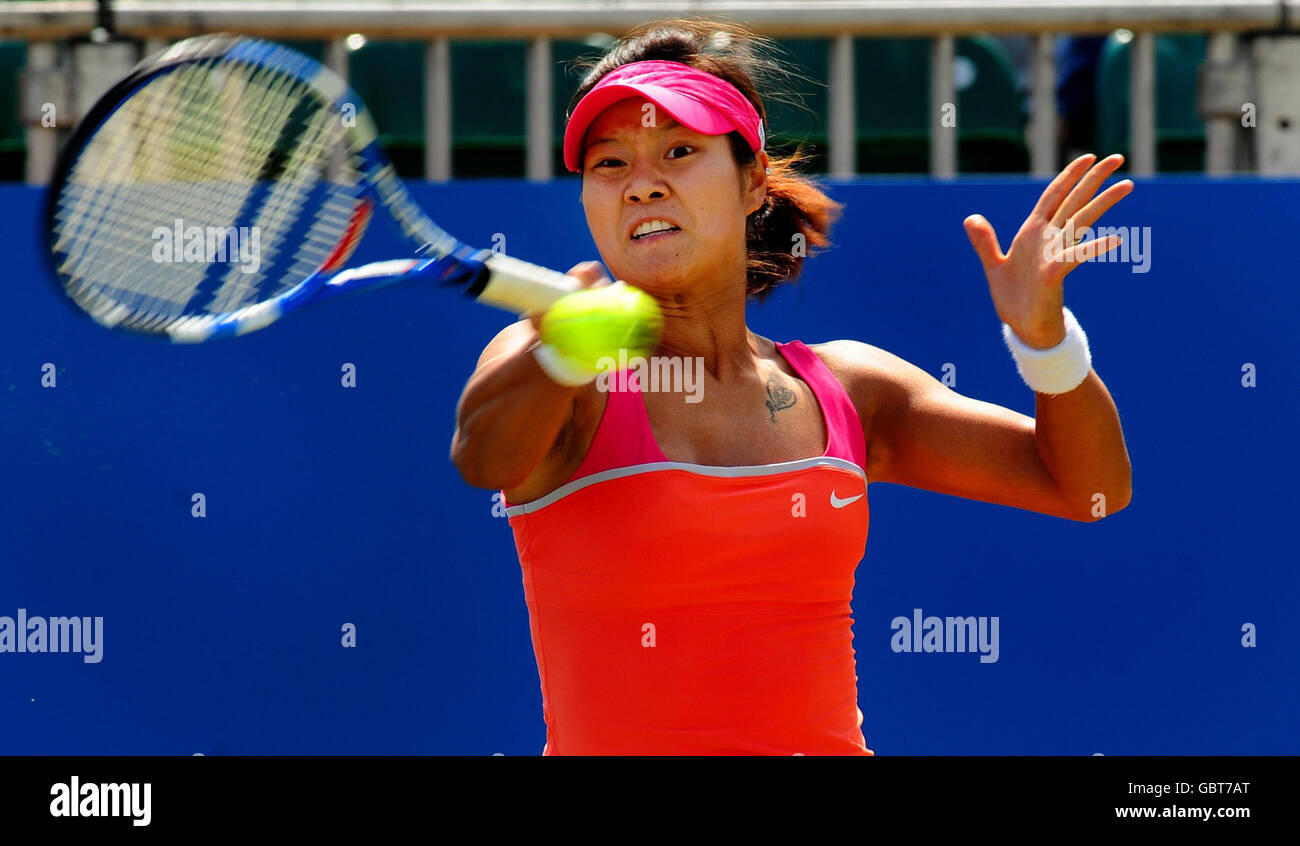 China's Na Li in action during day five of the AEGON Classic at ...