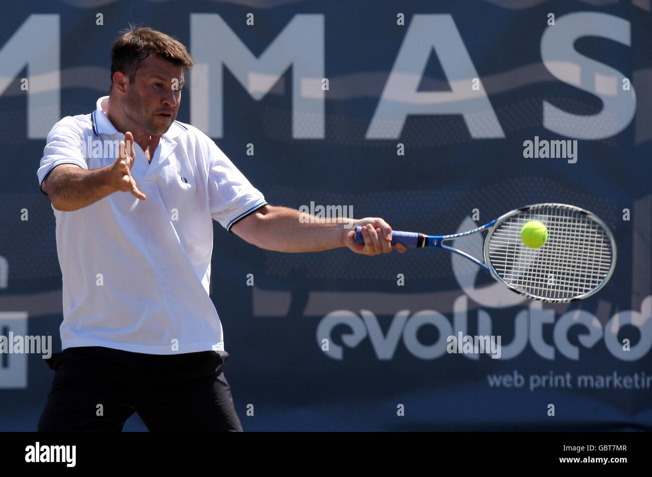 Barry cowan tennis hi-res stock photography and images - Alamy